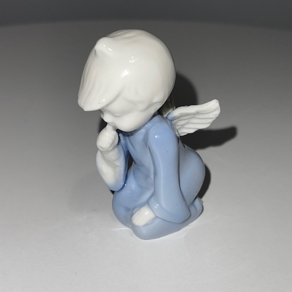 Art | Vintage Porcelain Praying Boy Angel Figurine Made In Japan 275 ...
